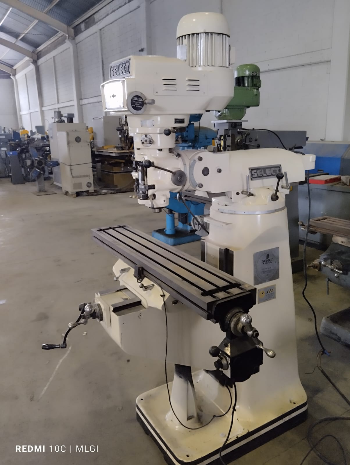 - Fresadora Select velocidad variable 9x49"